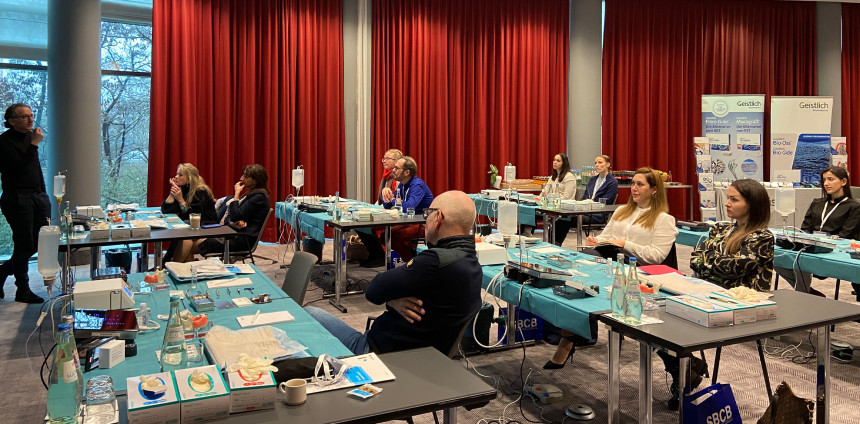 SBCB: Neue Fortbildung zur Blut­entnahme und zu Blutkonzentraten – ZWP ...